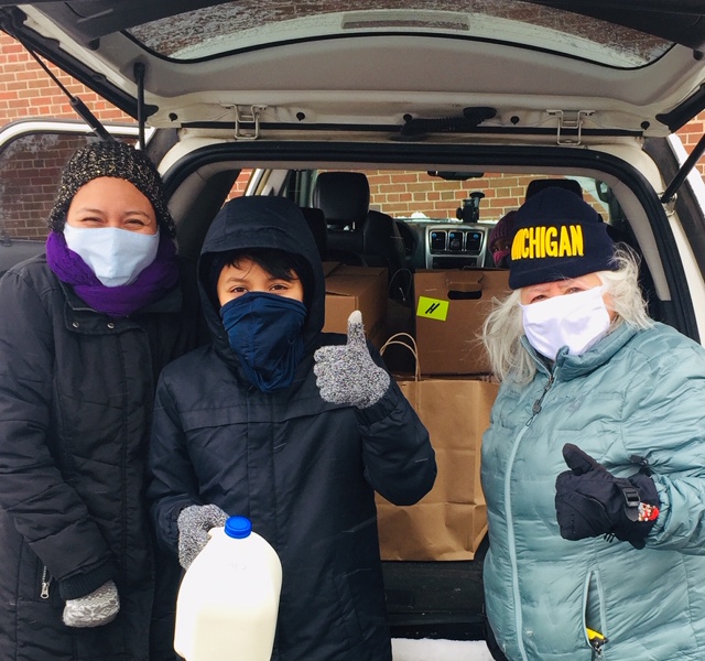 Faro: Ayuda a la comunidad hispana durante COVID-19 - Lighthouse